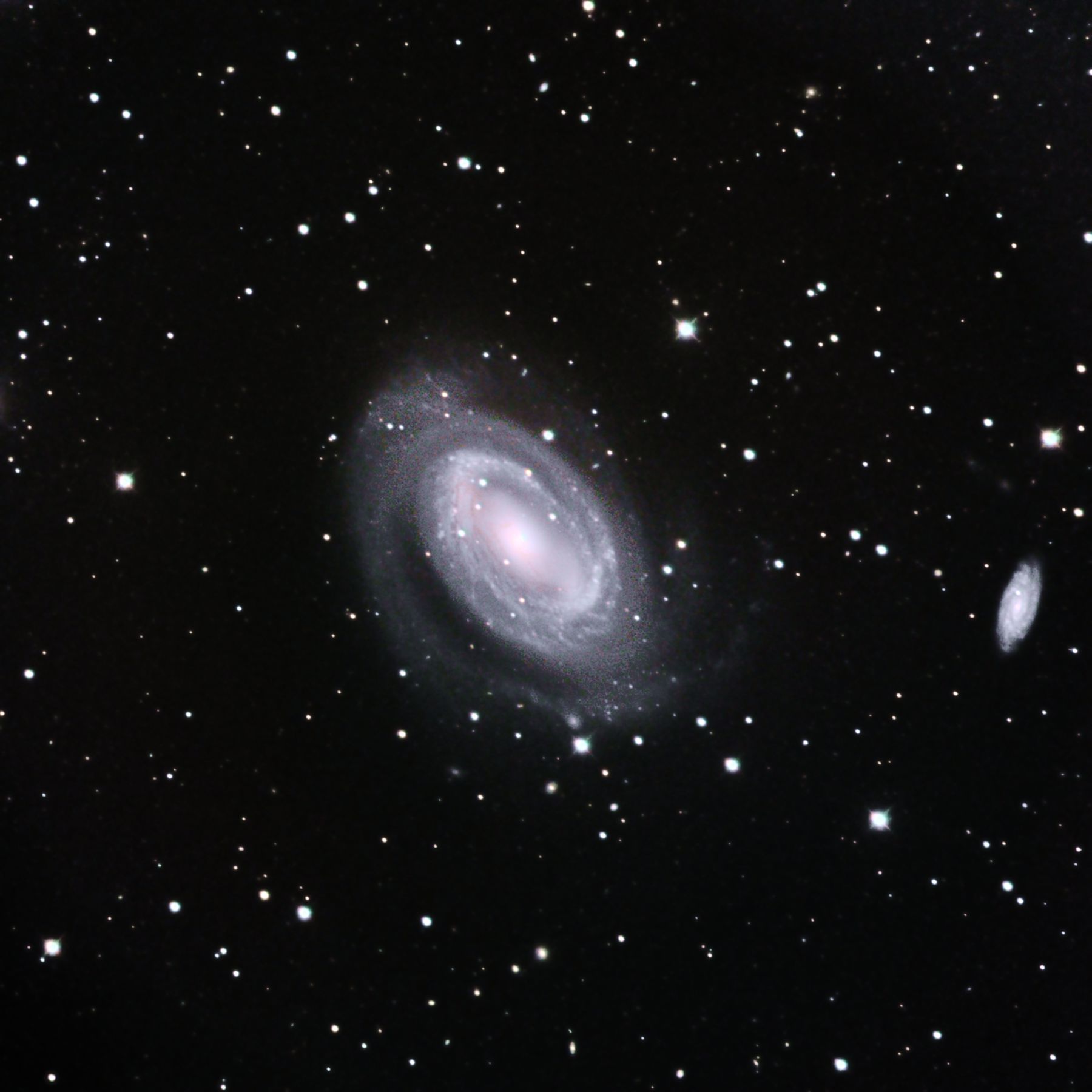 NGC4725 and 4712 | Telescope Live