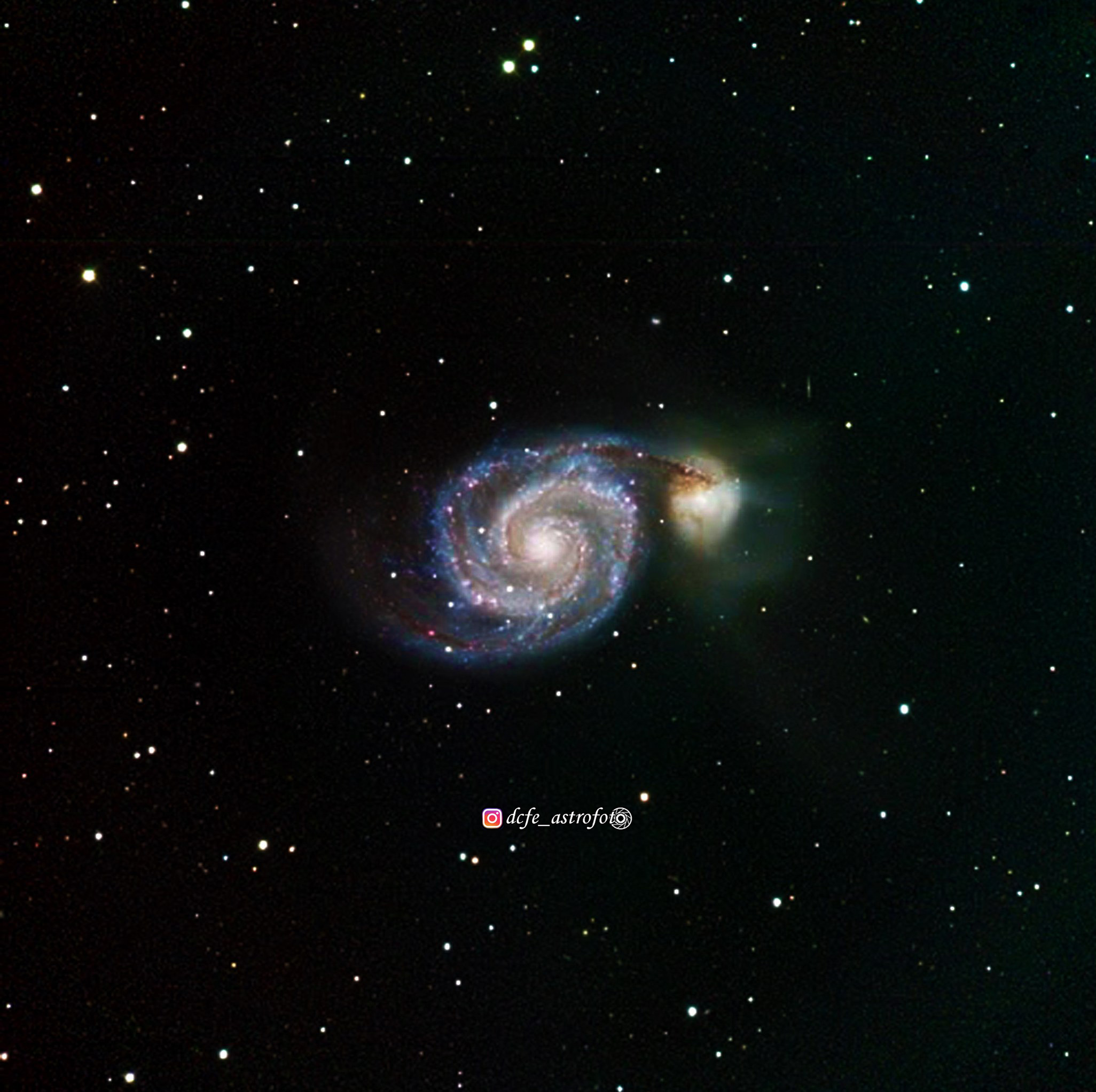 Whirlpool Galaxy (M51, NGC 5194), par de Galaxias. | Telescope Live
