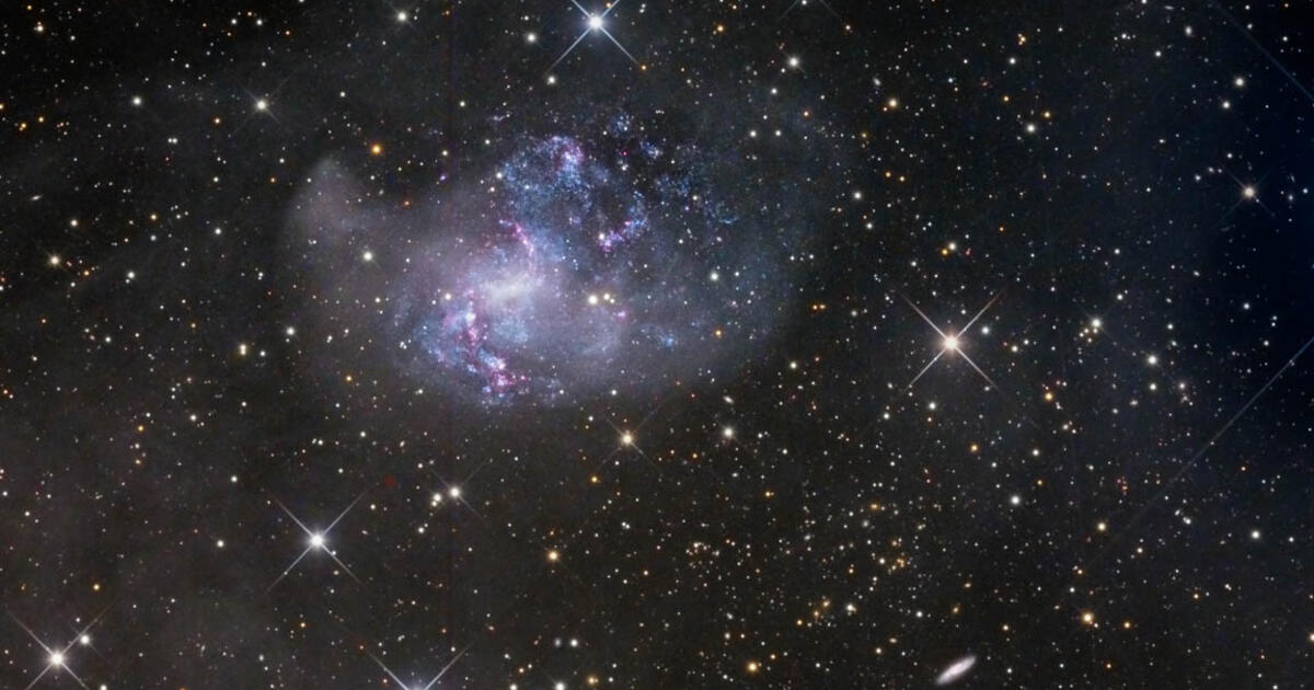 NGC1313 - Pro Data Set - Topsy Turvy Galaxy | Telescope Live