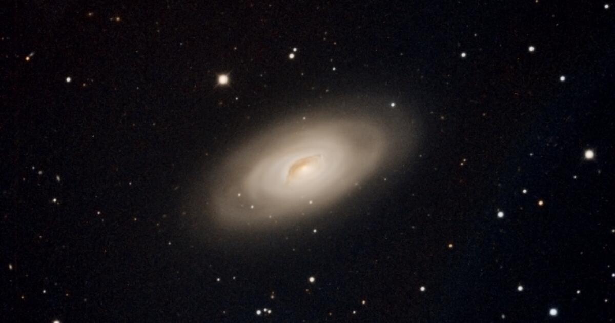 The Black Eye Galaxy (10 mar 2021) | Telescope Live