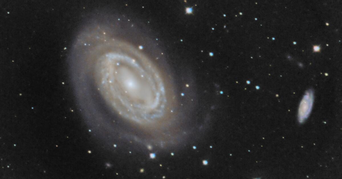 NGC 4725 | Telescope Live