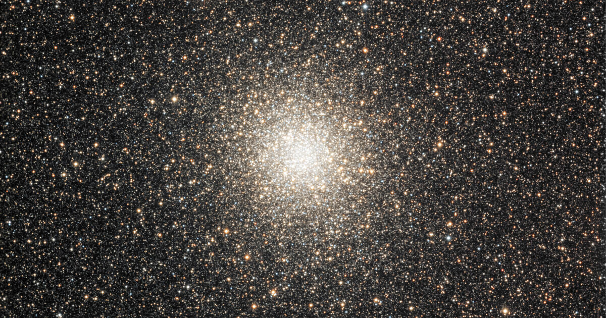 M22 | Telescope Live