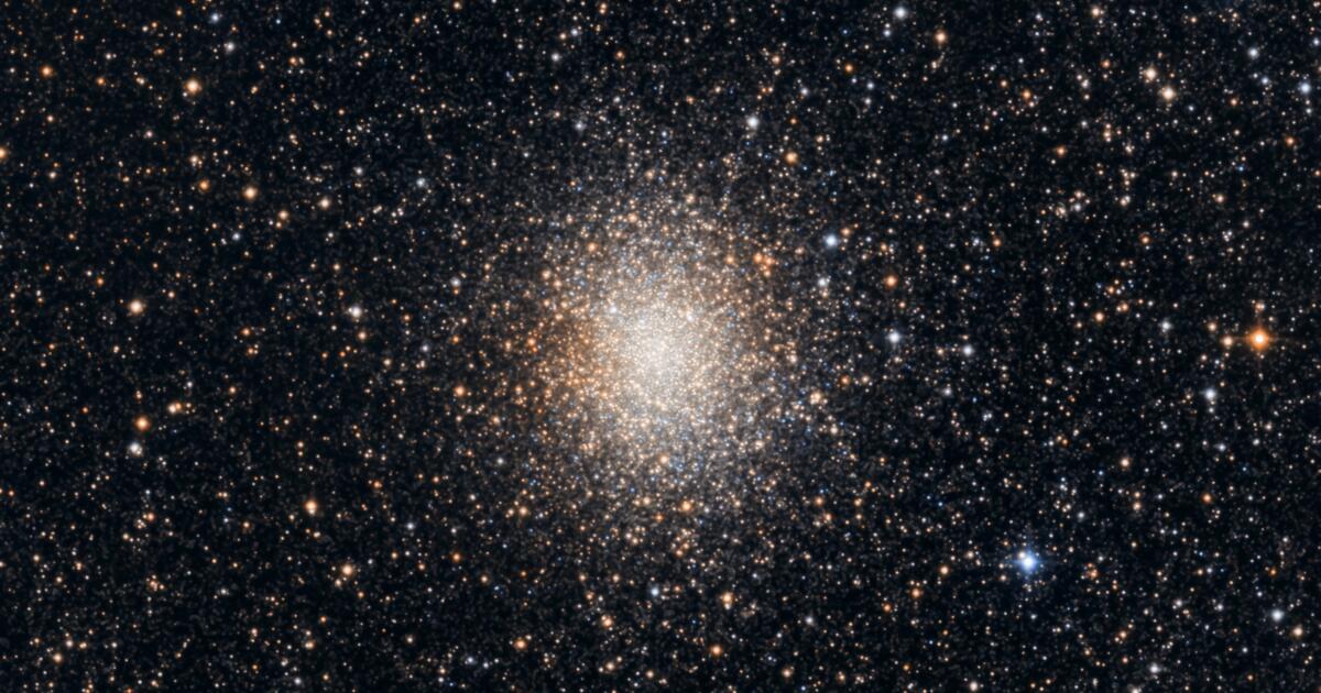 M 19 CHI-1 LRGB One-Click Observation | Telescope Live