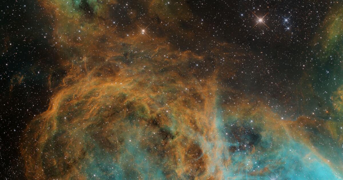 NGC 3324 & IC2599 | Telescope Live