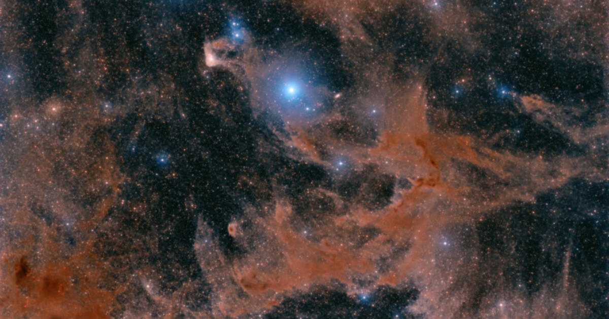 Dark Nebula Complex AUS-2 | Telescope Live