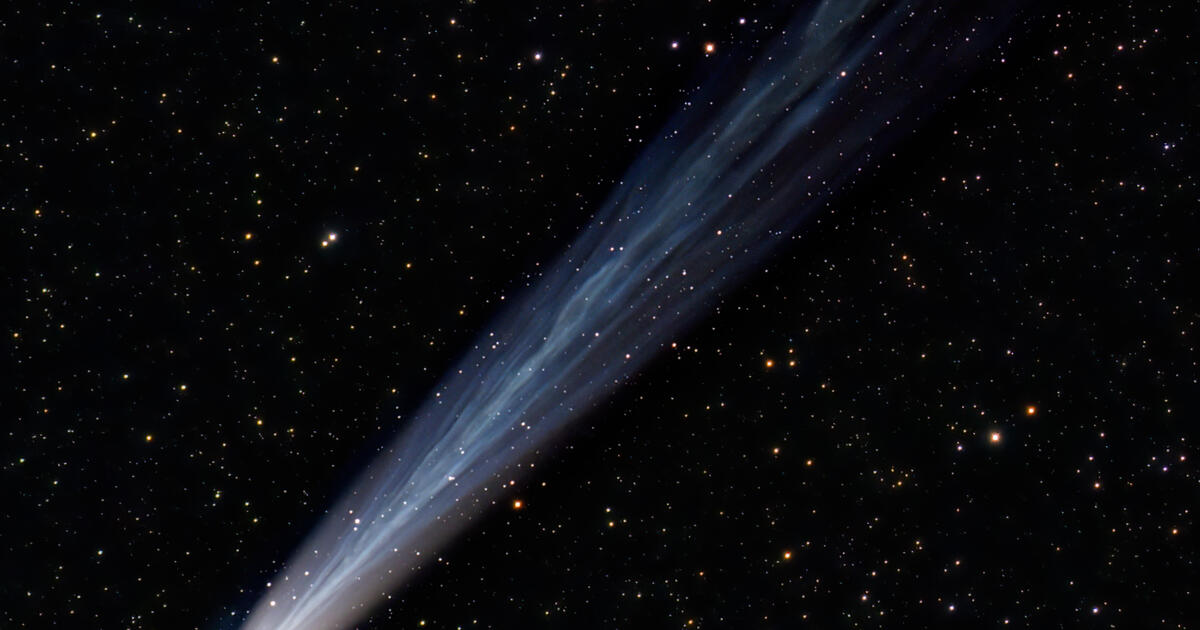 Comet Leonard Dec 31, 2021 | Telescope Live