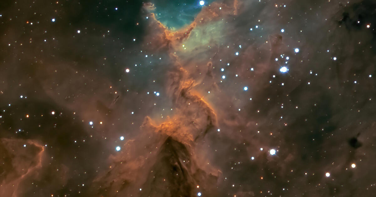 Inside the Heart Nebula | Telescope Live