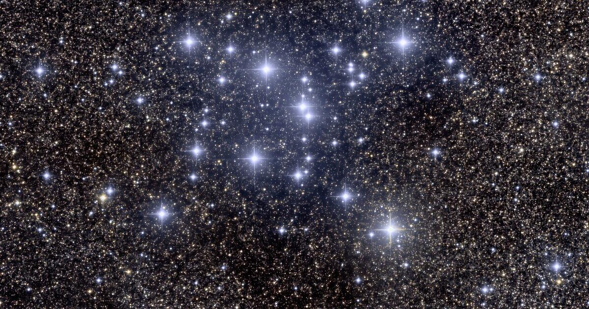 M7 Ptolemy's Cluster | Telescope Live
