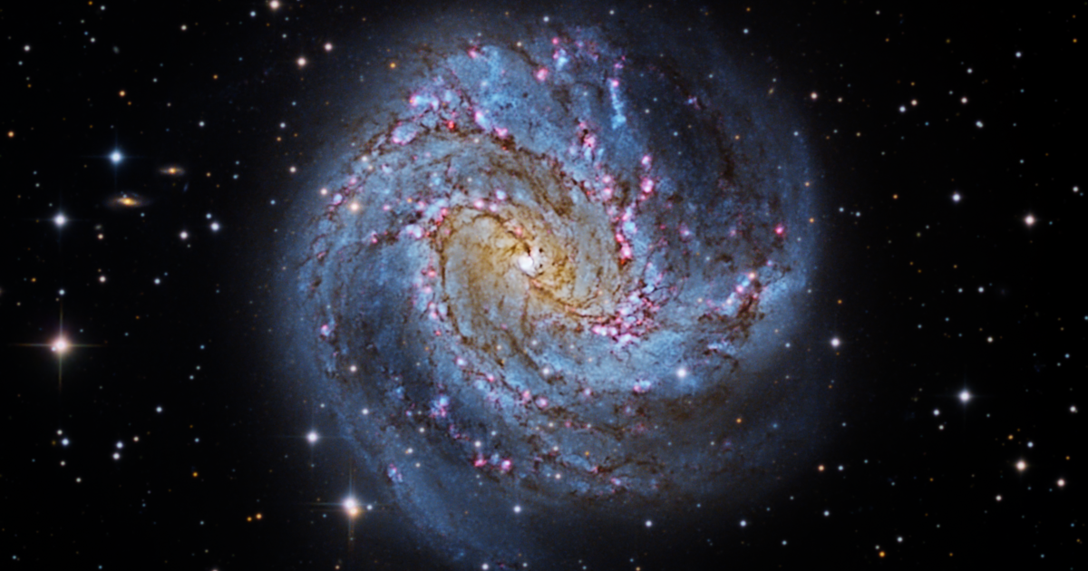 M83 The Southern Pinwheel Galaxy | Telescope Live