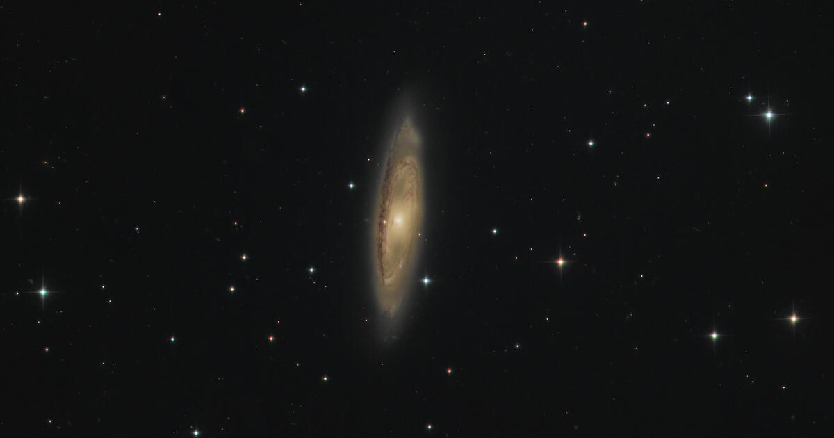 Messier 65 | Telescope Live