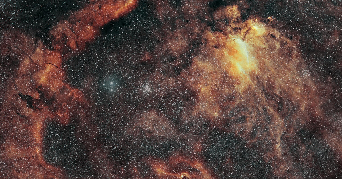 RCW 113 & Wray 16-254 | Telescope Live