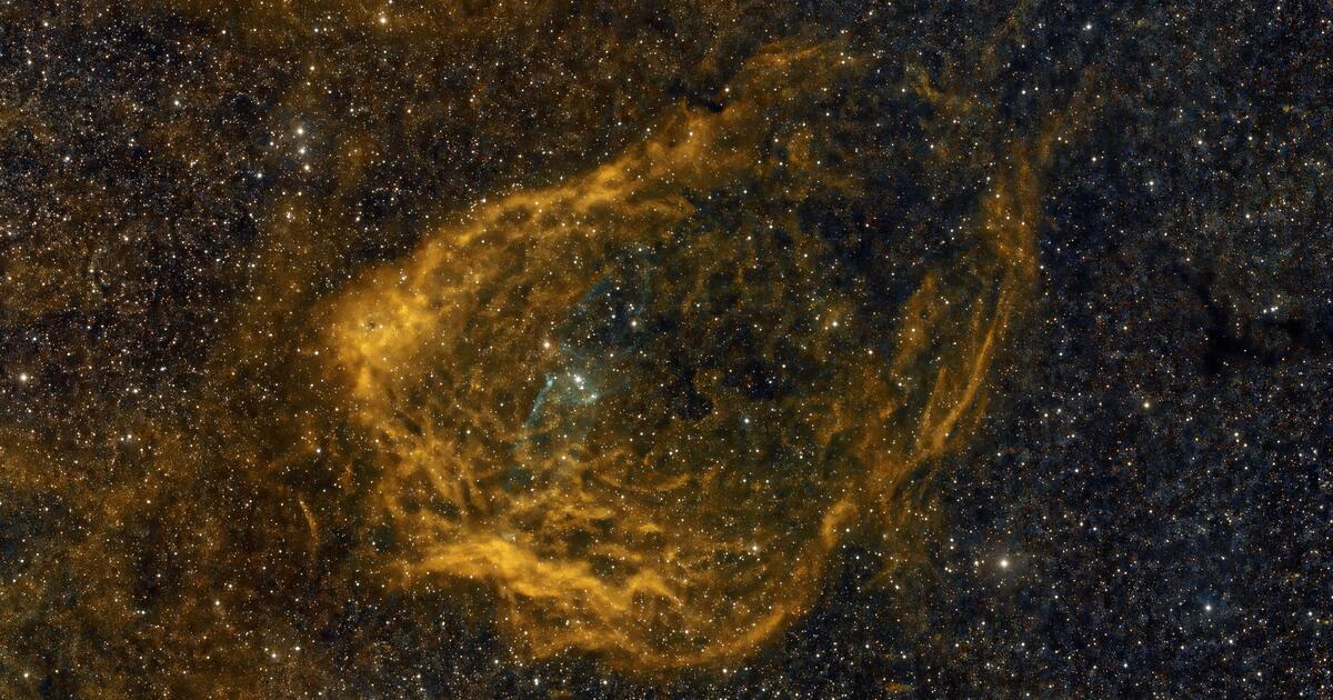 Sh2-129 Flying Bat | Telescope Live