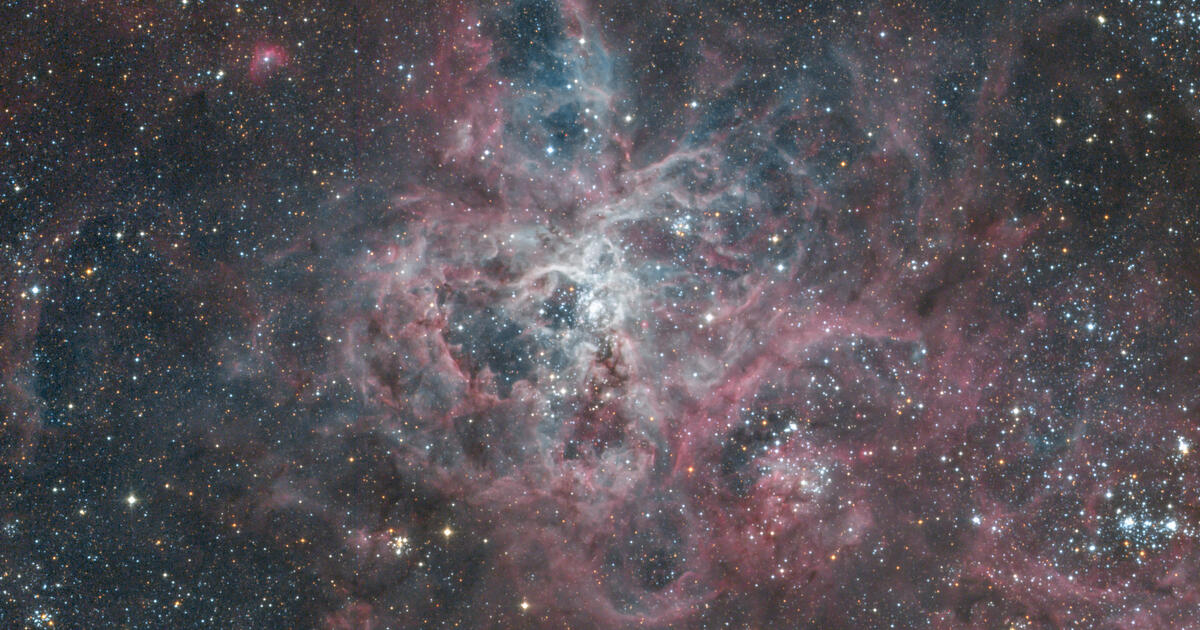 Tarantula Nebula | Telescope Live