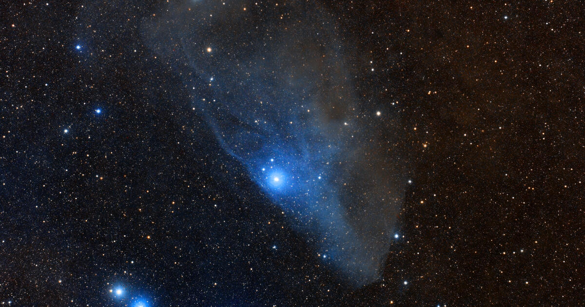 Comet C2017 K2 & IC 4592 | Telescope Live