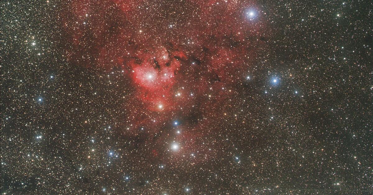 NGC 7822 | Telescope Live