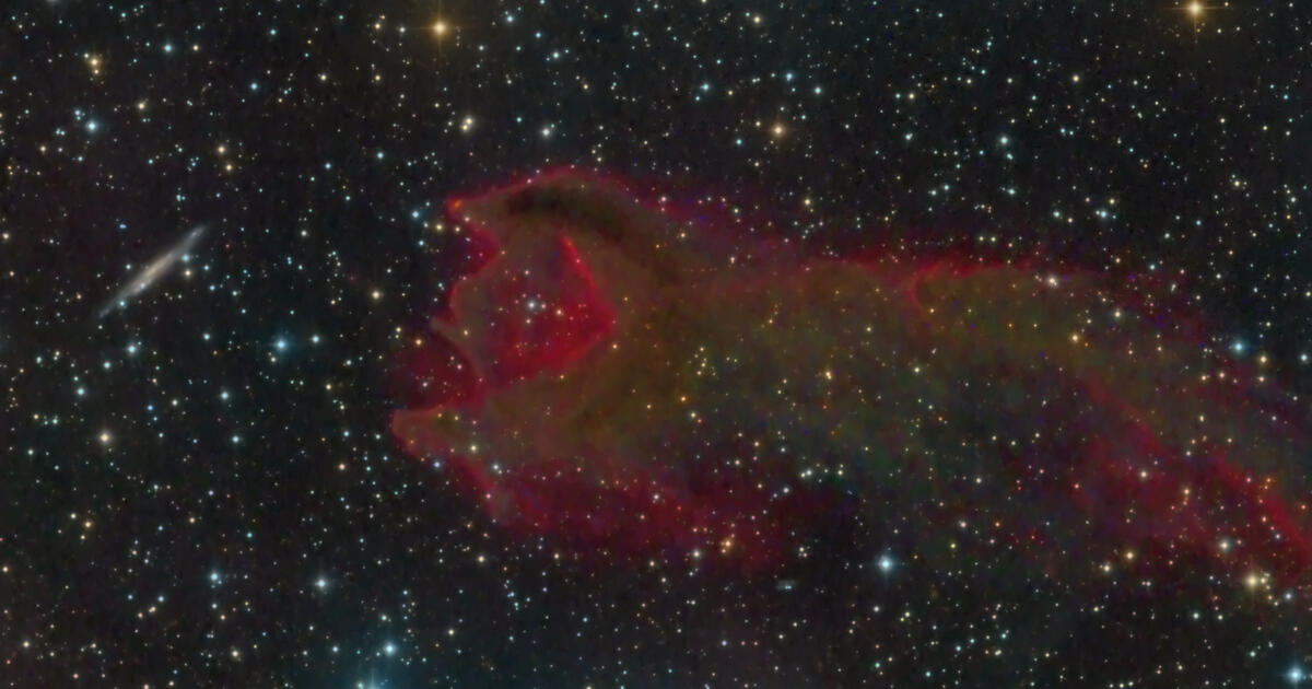 Cometary Globule 4 | Telescope Live