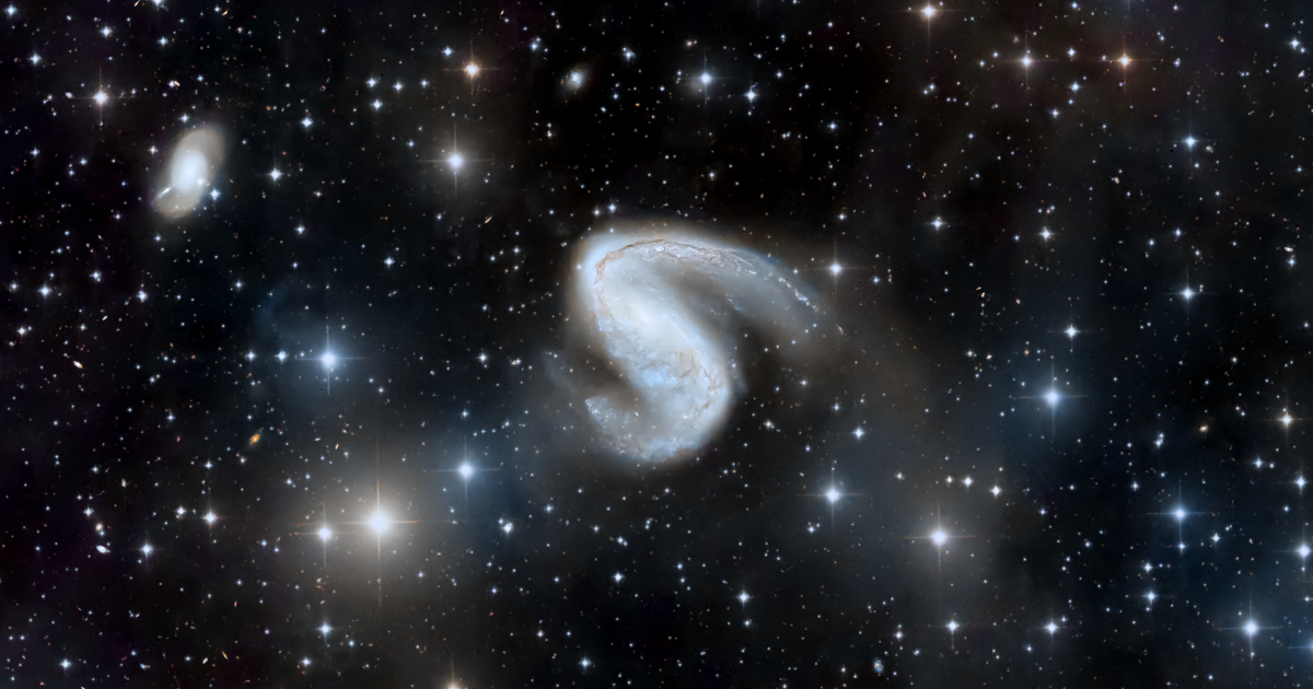 NGC 2442 | Telescope Live