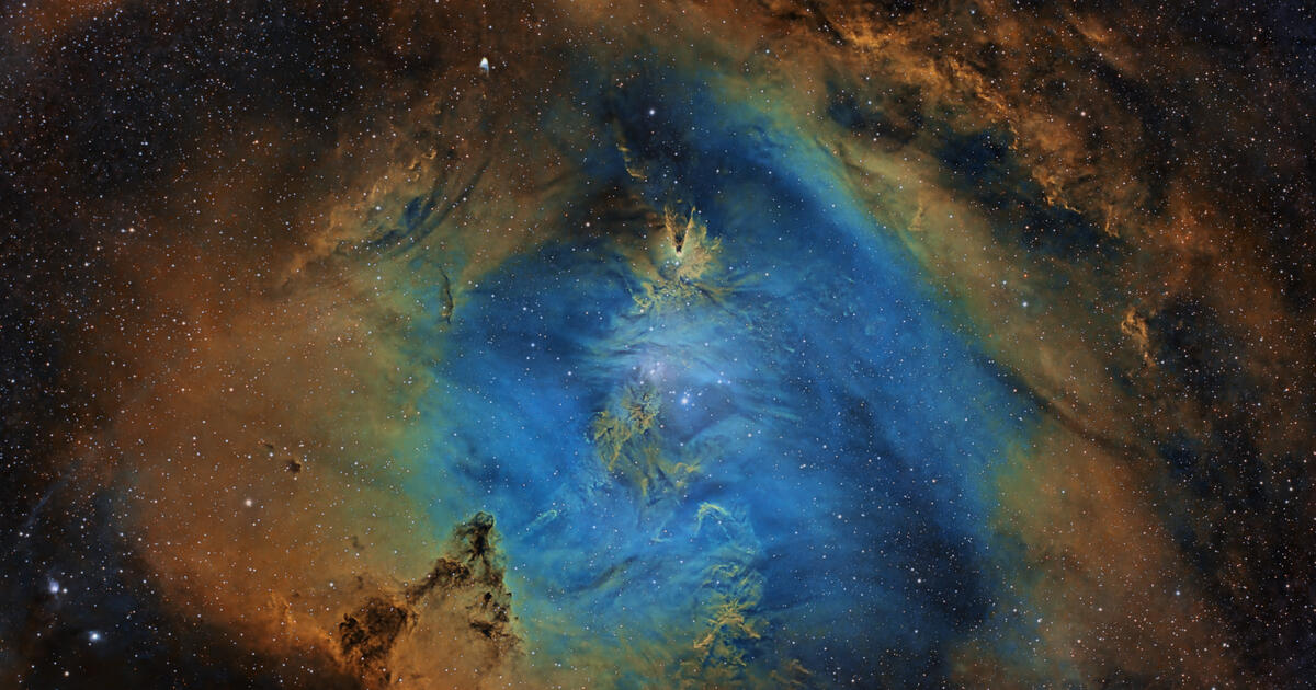 NGC 2264 - The Christmas Tree Cluster | Telescope Live