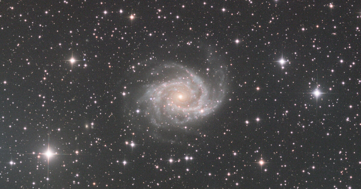NGC 2997 | Telescope Live