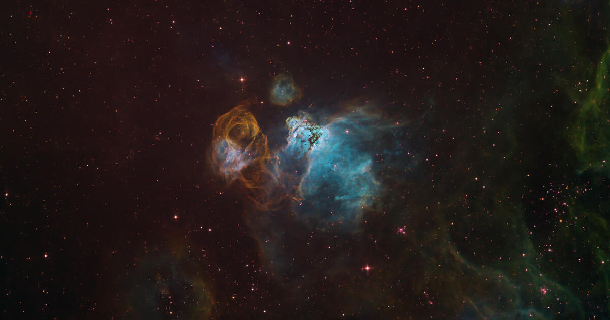 NGC 2032 NGC 2035 | Telescope Live