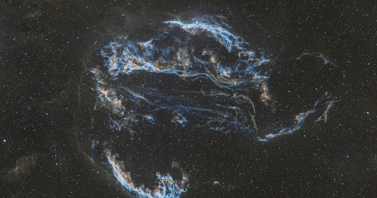 Veil Nebula Complex in SHO | Telescope Live