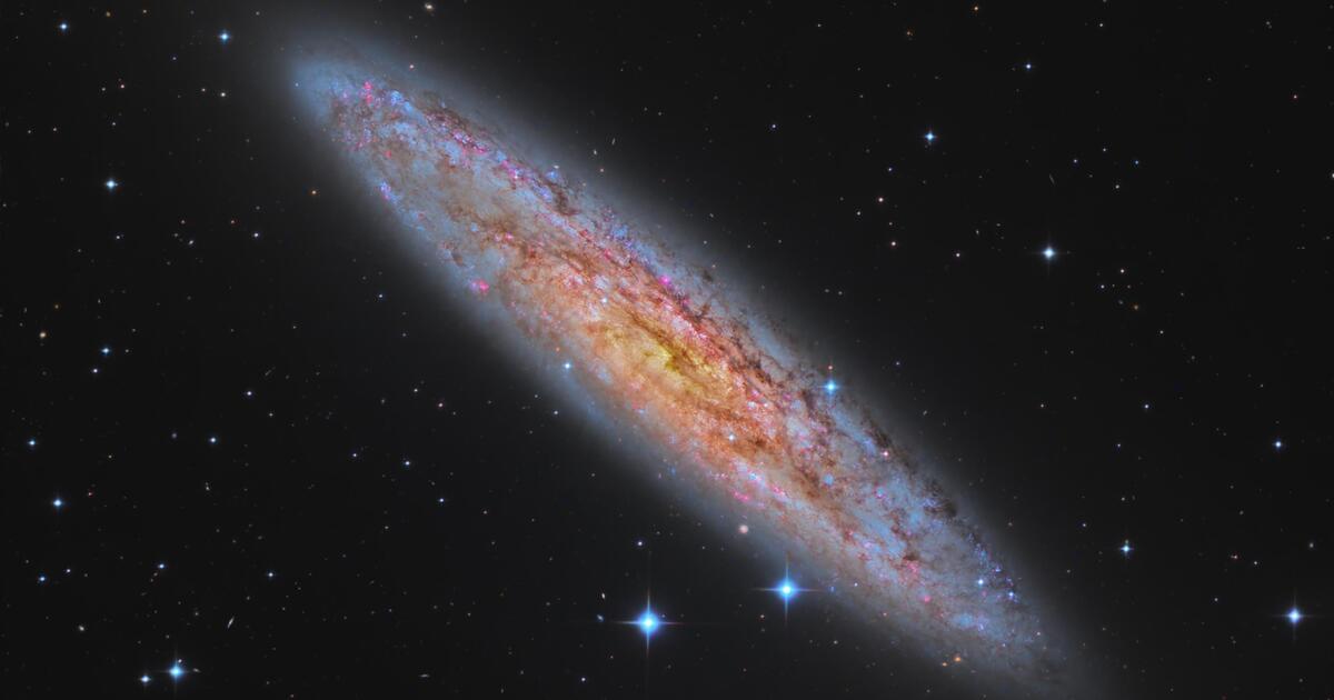 Sculptor Galaxy (NGC 253) - (in LRGB) - CHI-1-CCD | Telescope Live