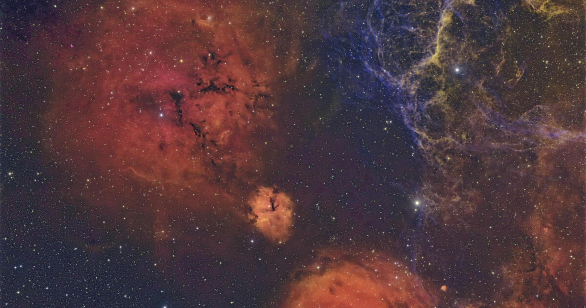 RCW 32 widefield | Telescope Live