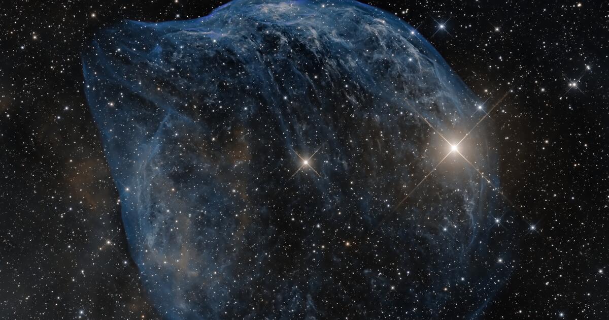 Delphin Nebula | Telescope Live