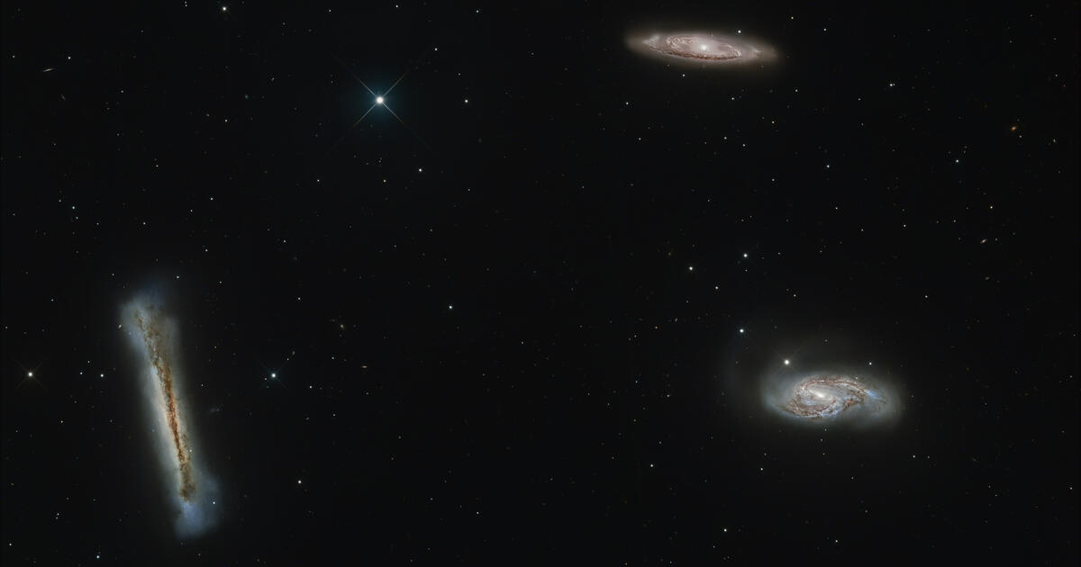 Leo Triplet | Telescope Live