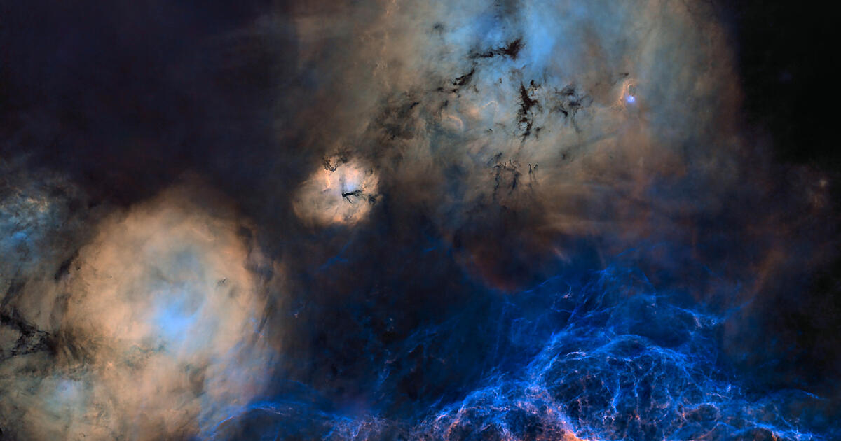 RCW 32 widefield | Telescope Live