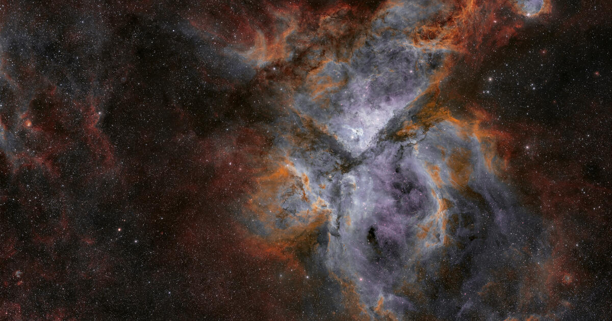 NGC 3372 - Eta Carinae Nebula | Telescope Live