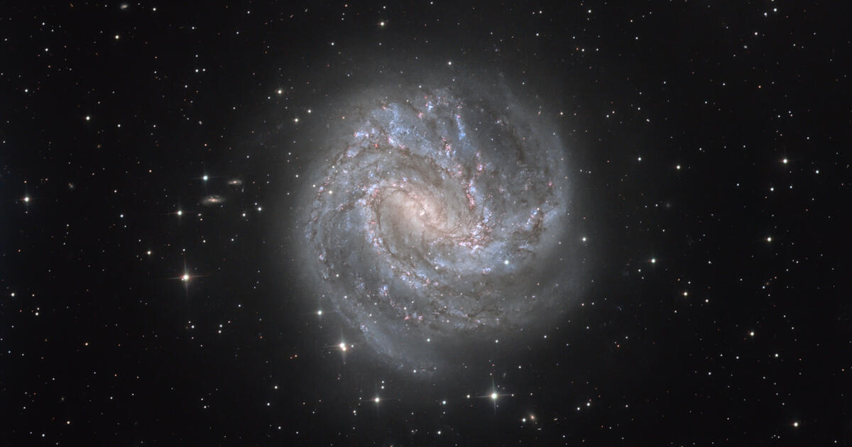 M83 with 75-minute dataset | Telescope Live
