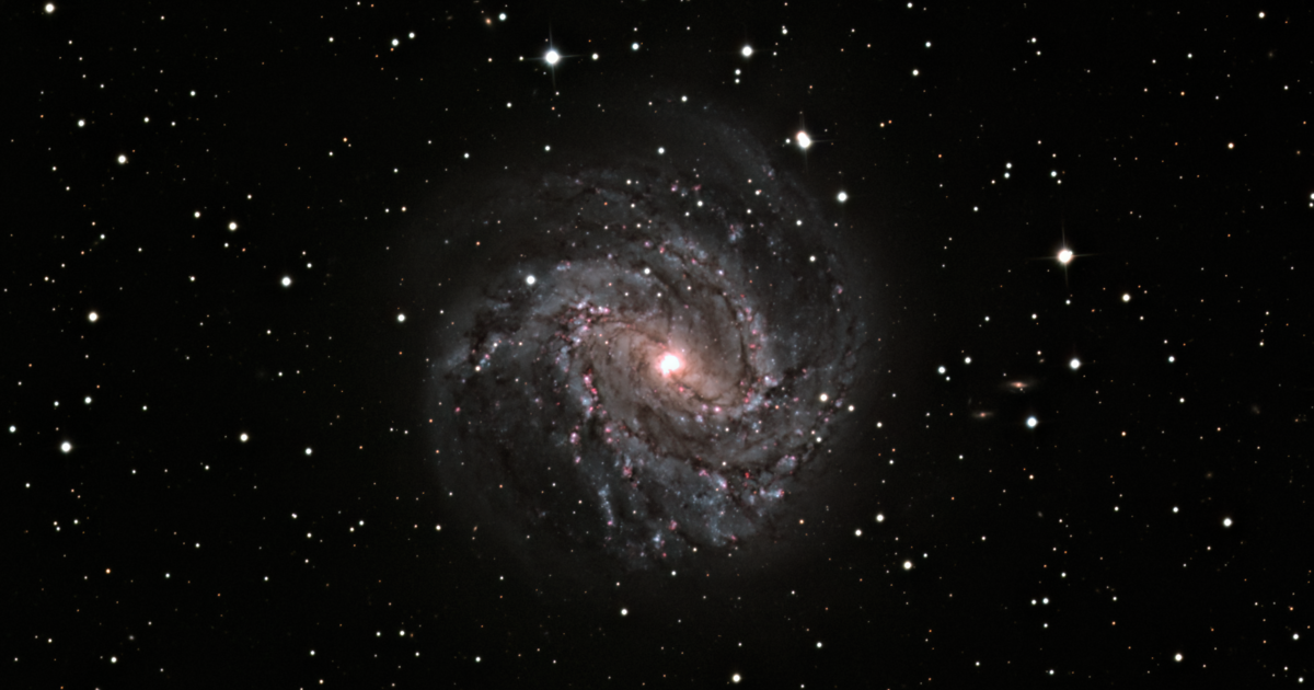 M83 (NGC5236) | Telescope Live