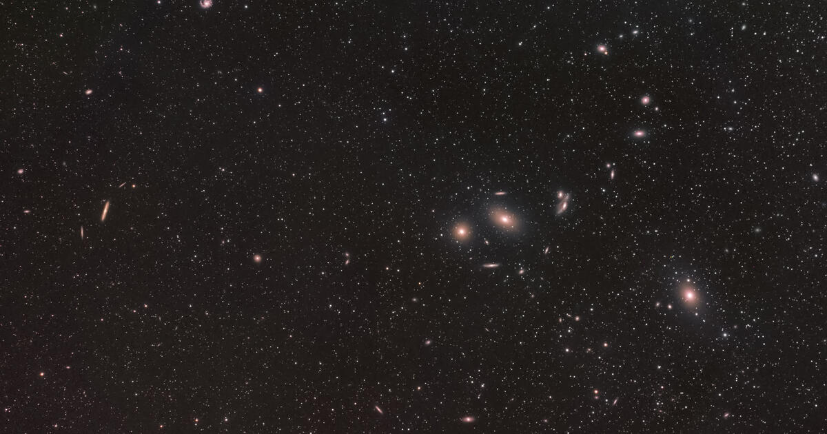 M84 aka Markarian's Chain... | Telescope Live