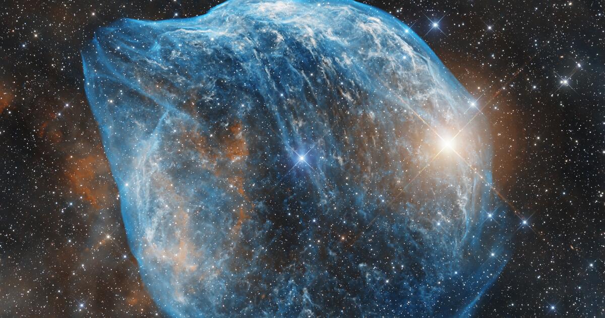 The Dolphin-Head Nebula | Telescope Live