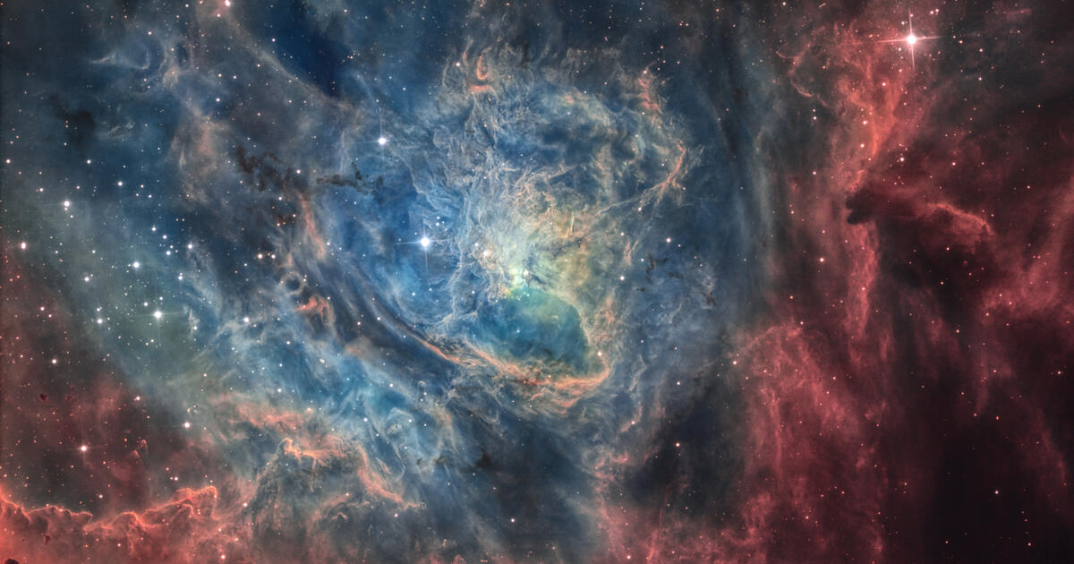 The Skeleton of the Trifid nebula | Telescope Live