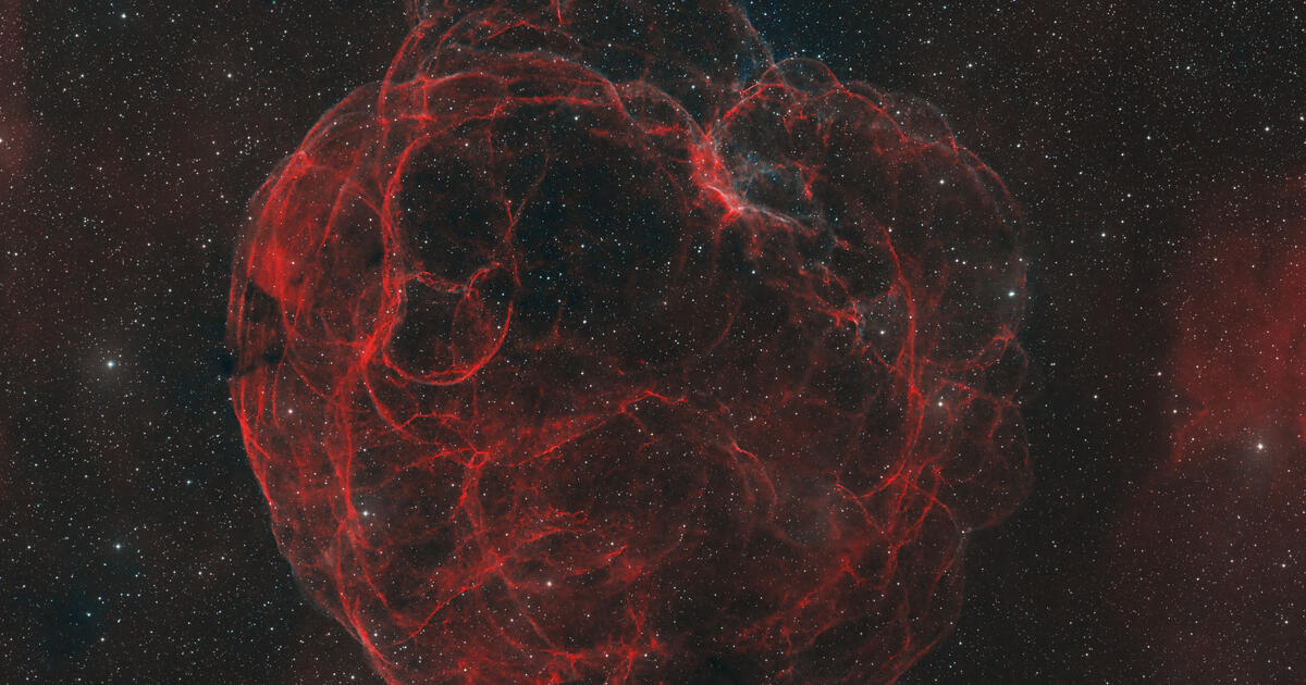 Spaghetti Nebula | Telescope Live