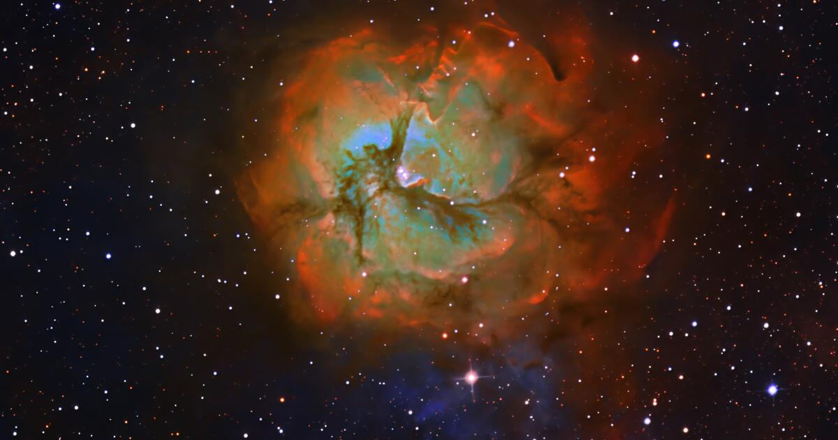 Messier 20 SHO | Telescope Live