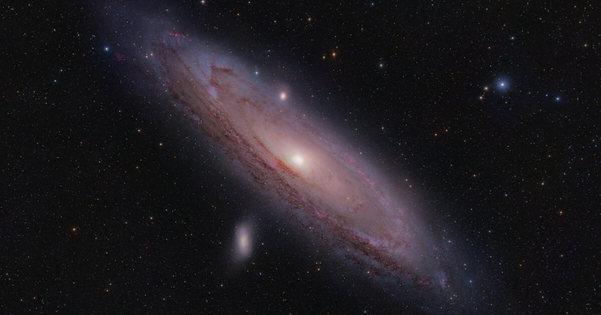 M31 - Andromeda Galaxy | Telescope Live