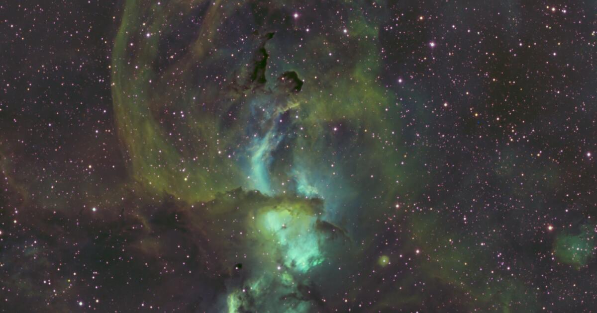 NGC 3576- Statue of Liberty Nebula | Telescope Live