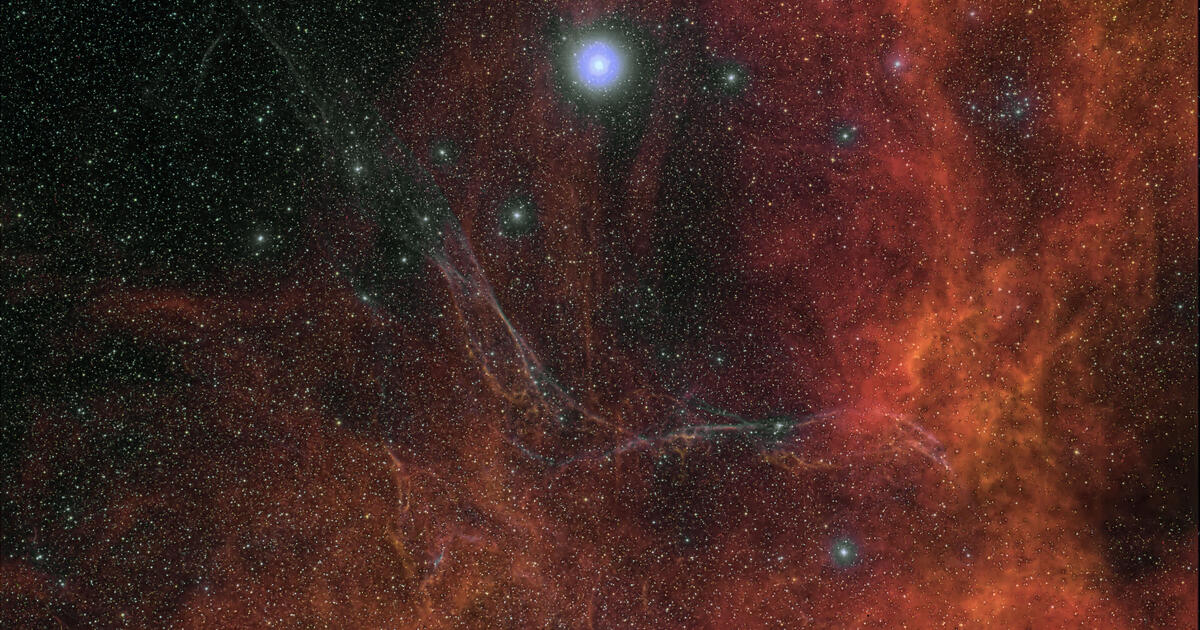 Bonfire Night In Gamma Velorum | Telescope Live