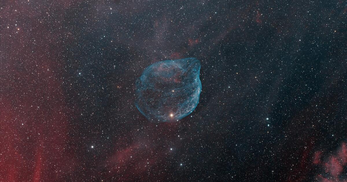 Dolphin Nebula | Telescope Live