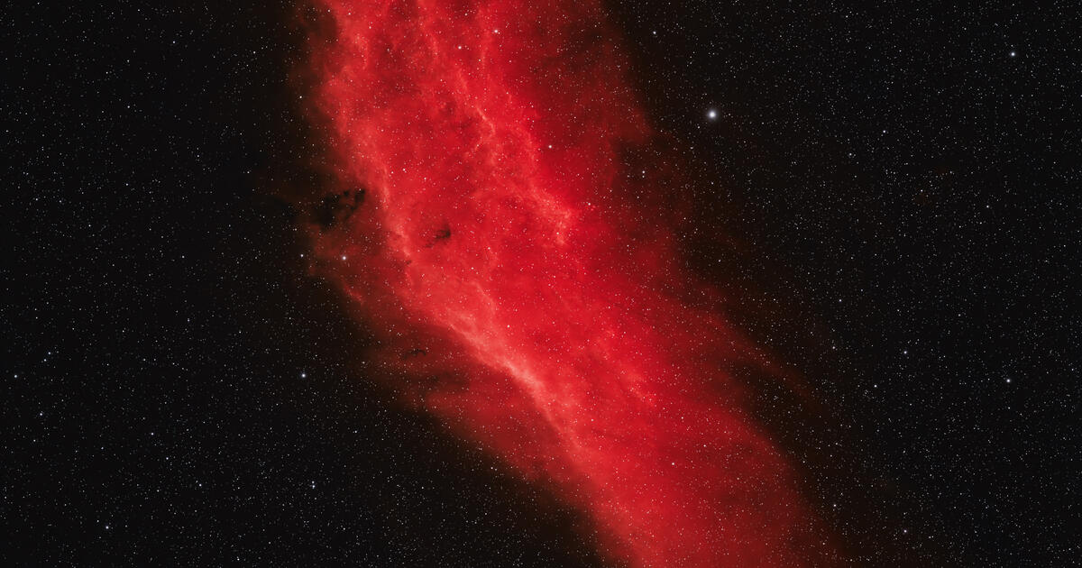 NGC 1499 Califorina Nebula | Telescope Live