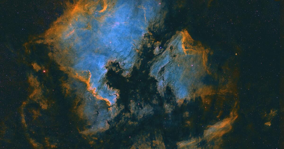 North American Nebula / Pelican Nebula | Telescope Live