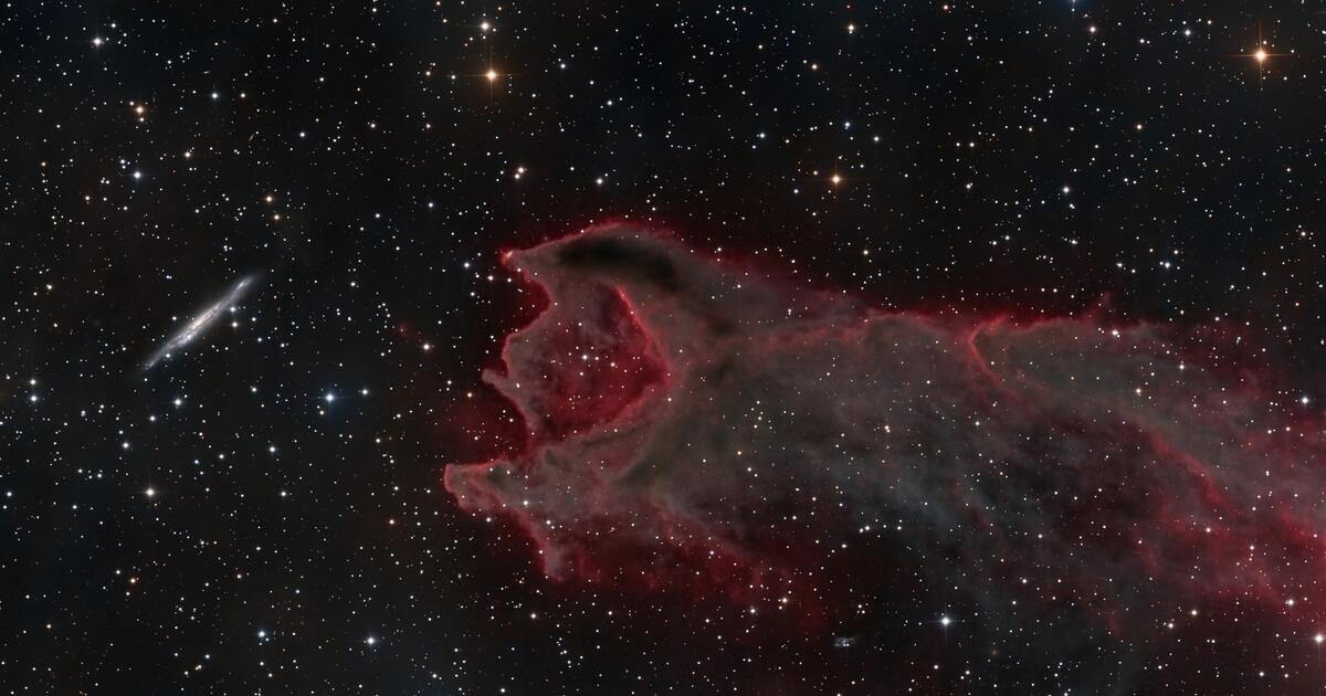 Cometary Globule 4 - The Galactic Shai-Hulud | Telescope Live