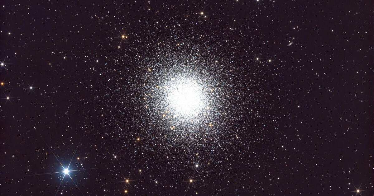 M13: The Great Hercules Cluster | Telescope Live