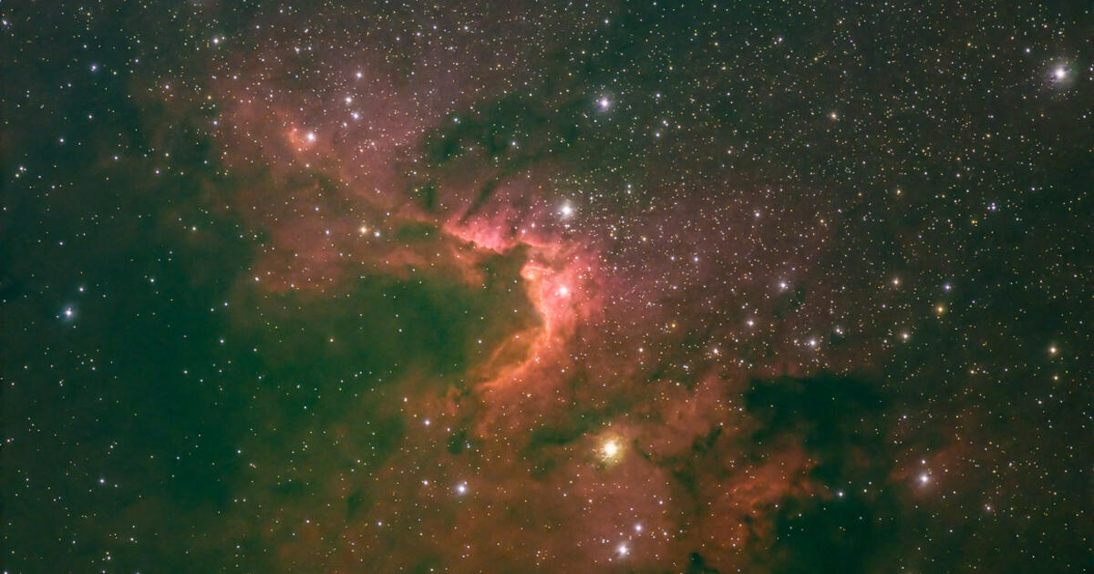 C9 The Cave Nebula | Telescope Live
