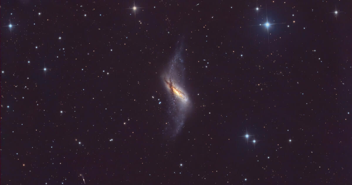 NGC 660 - The Polar Ring Galaxy | Telescope Live