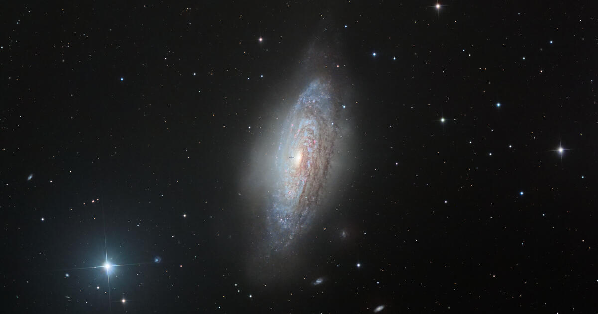 Supernova in NGC 3521 | Telescope Live