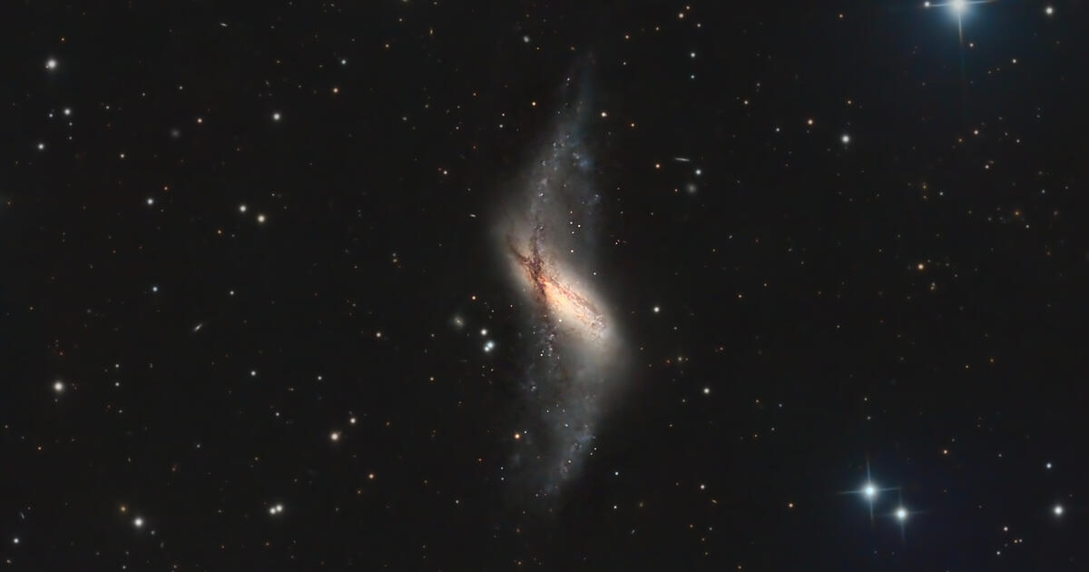 Updated: NGC 660 - polar-ring galaxy located approximately 45 million ...